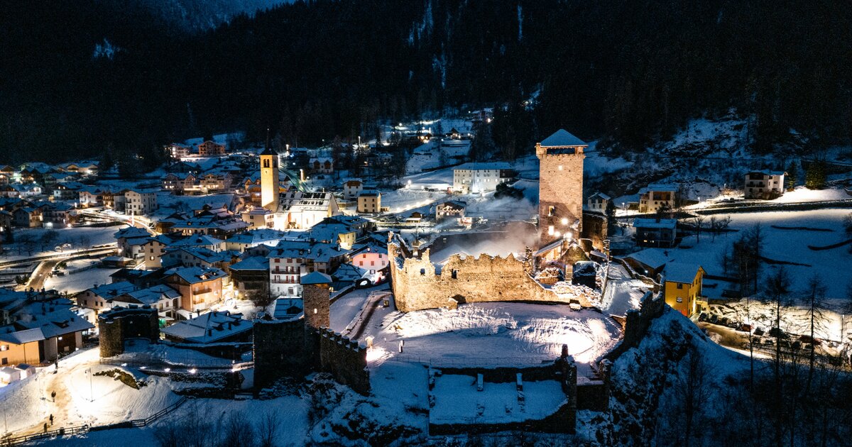 Ossana, the hamlet with 1000 nativity scenes, Val di Sole Trentino